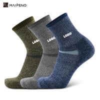 China Thermal Warm Crew Winter Outdoor Sport Hiking Socks Men Thick Merino Wool Socks for sale