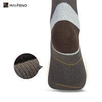 China Custom Logo Athletic Sports Socks Anti Slip Mountain Climbing Socks for sale