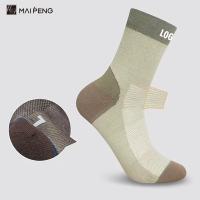 China Custom Logo Athletic Sports Socks Anti Slip Mountain Climbing Socks for sale