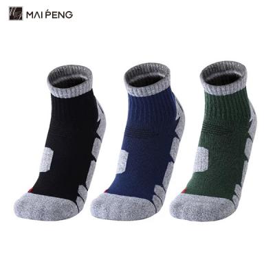 China Thick Cushioned Outdoor Thermal Socks Travel Towel Bottom Warm Hiking Socks for sale