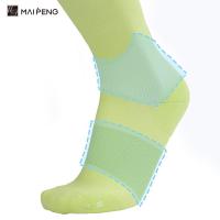 China Breathable Custom Cycling Socks Moisture Wicking Unisex Mid Calf Running Socks for sale