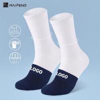 China Crew Athletic Cycling Socks Sustainable Sports Fitness Compression Bike Socks for sale