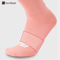 China Colourful Cycling Socks Custom Reflective Mountain Bike Compression Socks for sale
