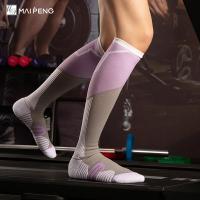 China Fancy Female Compression Sports Socks Breathable Graduated Compression Socks for sale