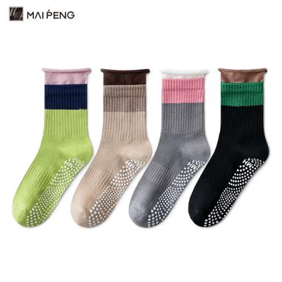 China Colorful Fitness Gym Non Slip Yoga Socks Women Pilates Crew Grip Socks for sale