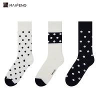 China Breathable Custom Women Socks Jacquard Dot Pattern Combed Cotton Socks for sale