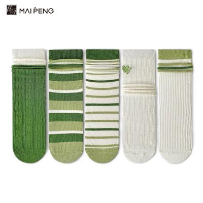 China Cotton Women's Personalized Socks Sustainable Everyday Breathable Casual Socks for sale