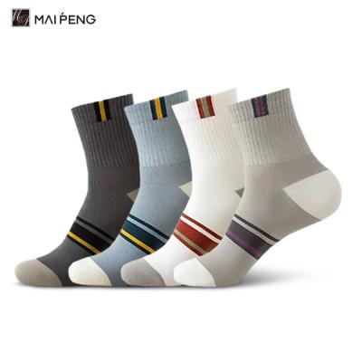 China Striped Custom Men Socks Contrast Color Cotton Casual Socks for sale