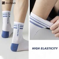 China Fashion Men's Cotton Crew Socks Custom Ribbed Sports Socks for sale