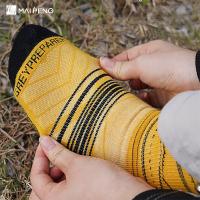 China Breathable Thick Thermal Wool Socks Outdoor Winter Warm Crew Socks for sale