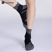 China Custom Men Quick Dry Terry Sport Socks Ankle Marathon Running Socks for sale