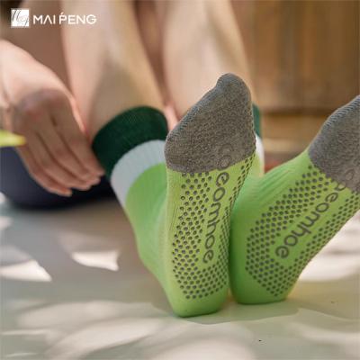 China Stripe Cuff Breathable Mesh Anti Slip Gym Pilates Grip Crew Yoga Socks for sale