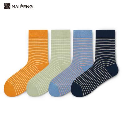 China Custom Striped Vintage Soft Bamboo Cotton Crew Socks for sale