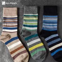 China Multicolored Striped Crew Combed Cotton Socks Trendy And Timeless Men Socks for sale