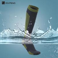 China Breathable Quick Dry Outdoor Sports Socks Knee High Hiking Waterproof Socks for sale
