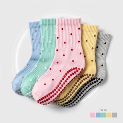 China Custom Polka Dot Soft Cotton Non Slip Pilates Socks for sale