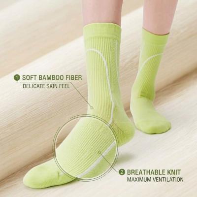 China Moisture Wicking Breathable Bamboo Fiber Crew Socks Quick Dry Sweat Absorbing Daily Sports Socks for sale
