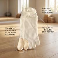 China Eco Friendly Bamboo Organic Cotton Non Slip Yoga Socks Sustainable Recycled Grip Socks for sale