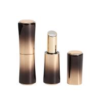 China 3.5g Magnetic Round Luxury Lipstick Tube Lip Balm Container Cosmetic Packaging for sale