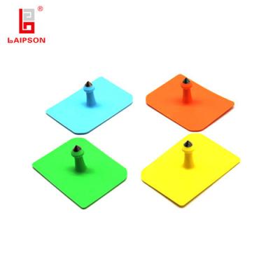 China Plastic Tpu Metal Tip 52*38mm CMA Livestock Ear Tags for sale