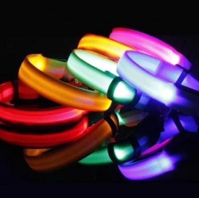 China Custom Waterproof LED Pet Collar 28-60cm Adjustable Reflective Luminous Dog Collar with Safety Buckle for sale