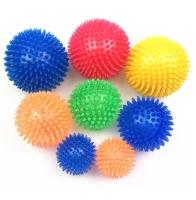 China TPR Squeaky Spikey Ball Dog Chew Toy for Tooth Cleaning 6.5cm Custom Color for sale