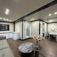 China Luxury Expandable Container House with Double Wing Design for sale