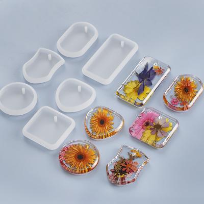 China DIY Heart Pendant Love Circle Oval Square Specimen Tag Hanging Tag Resin Silicone Mold for sale