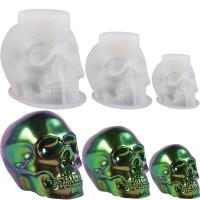 China DIY dropper candle, small skull keychain pendant, Halloween skull ornament, silicone mold for sale