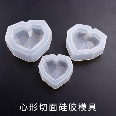 China Dropping mold heart-shaped mold large, medium, small heart-shaped section high mirror silicone mold for sale