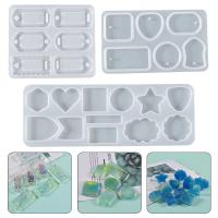 China DIY Crystal Drip Glue Aromatherapy Gypsum Grinding Tools with Perforated Flowing Sand Earrings Pendant Silicone Mold Wholesale for sale