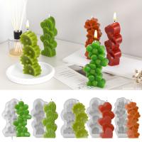 China DIY Drip Glue Mold Multi connected 3D Daisy Flower Love Aromatherapy Candle Silicone Mold Wholesale for sale