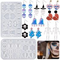 China Crystal Drip Glue DIY Pumpkin Skull Ghost Skeleton Halloween Earrings Pendant Silicone Mold for sale