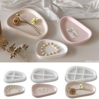 China DIY resin aromatherapy gypsum cement storage tray, round triangular dish tray, decorative silicone mold for sale