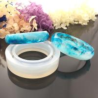 China Crystal Drip Glue Diamond Face Bracelet Silicone Mold DIY Handmade Jewelry Dry Flower Resin Diamond Face Bracelet Model for sale