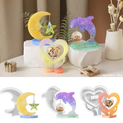 China Crystal Drip Glue Love Picture Frame Grinding Tool Moon Dolphin Heart shaped Gypsum Pendant Hanging Silicone Mold for sale