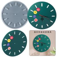 China DIY Crystal Dropping Glue Mold Large Round Clock Disk Ornament Silicone Mold Spot Wholesale for sale