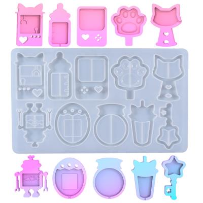 China DIY crystal dropper mold full page cute and beautiful flowing sand pendant silicone mold Amazon hot promotion for sale