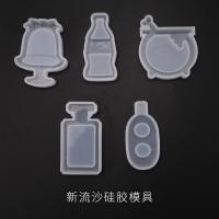 China DIY Crystal Drip Gel Flowing Sand Mold Cola Ice Cream Beverage Bottle Pendant Pendant Silicone Mold for sale