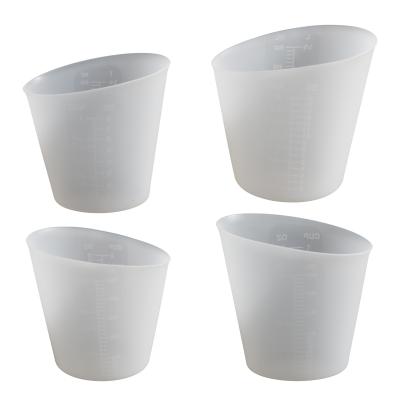 China Silicone measuring cup 250ml-500ml elliptical oblique mouth liquid tool cup visual double engraved measuring cup for sale