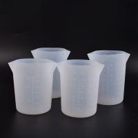 China Crystal dropper silicone measuring cup with built-in scale 350ml, 450ml, two spout split flow silicone mold wholesale for sale
