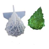 China Dropping glue 3D Christmas tree mold, cut surface Christmas tree grinding, small night light placement, Christmas mirror decoration, silicone mold for sale