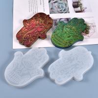 China DIY crystal dropper mold cool Fatima hand table decoration silicone mold spot wholesale for sale