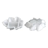 China Leaf Maple Leaf Plate Tray Silicone Mold DIY Aromatherapy Gypsum Leaf Storage Tray Dropping Mold for sale