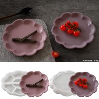 China DIY crystal dropper mirror striped lace storage dish aromatherapy gypsum plate decoration silicone mold for sale