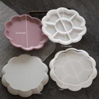 China DIY crystal dropper mirror striped lace storage dish aromatherapy gypsum plate decoration silicone mold for sale