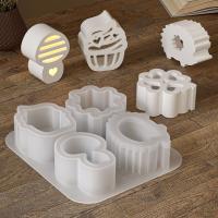 China Silicone mold for four link hollow ornament DIY hedgehog mushroom cake with four leaf clover silhouette gypsum mold for sale