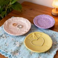China DIY Aromatherapy Gypsum Relief Strawberry Grape Angel Pattern Plate Tray Ornament Silicone Mold for sale
