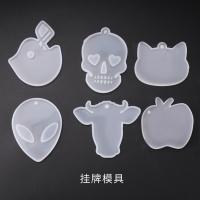 China DIY crystal dropper mold hanging whale deer head cup decoration pendant hanging silicone mold for sale