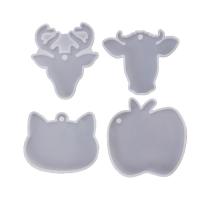 China DIY crystal dropper mold hanging whale deer head cup decoration pendant hanging silicone mold for sale